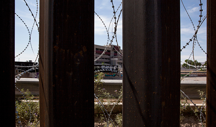 Migrants at the Border | Rainforest Journalism Fund