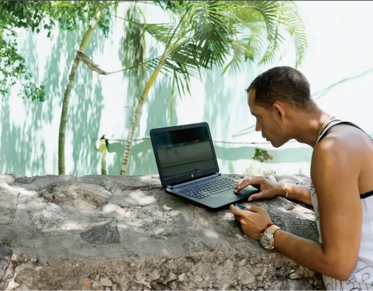 El Paquete: A Cuban Internet Revolution | Rainforest Journalism Fund