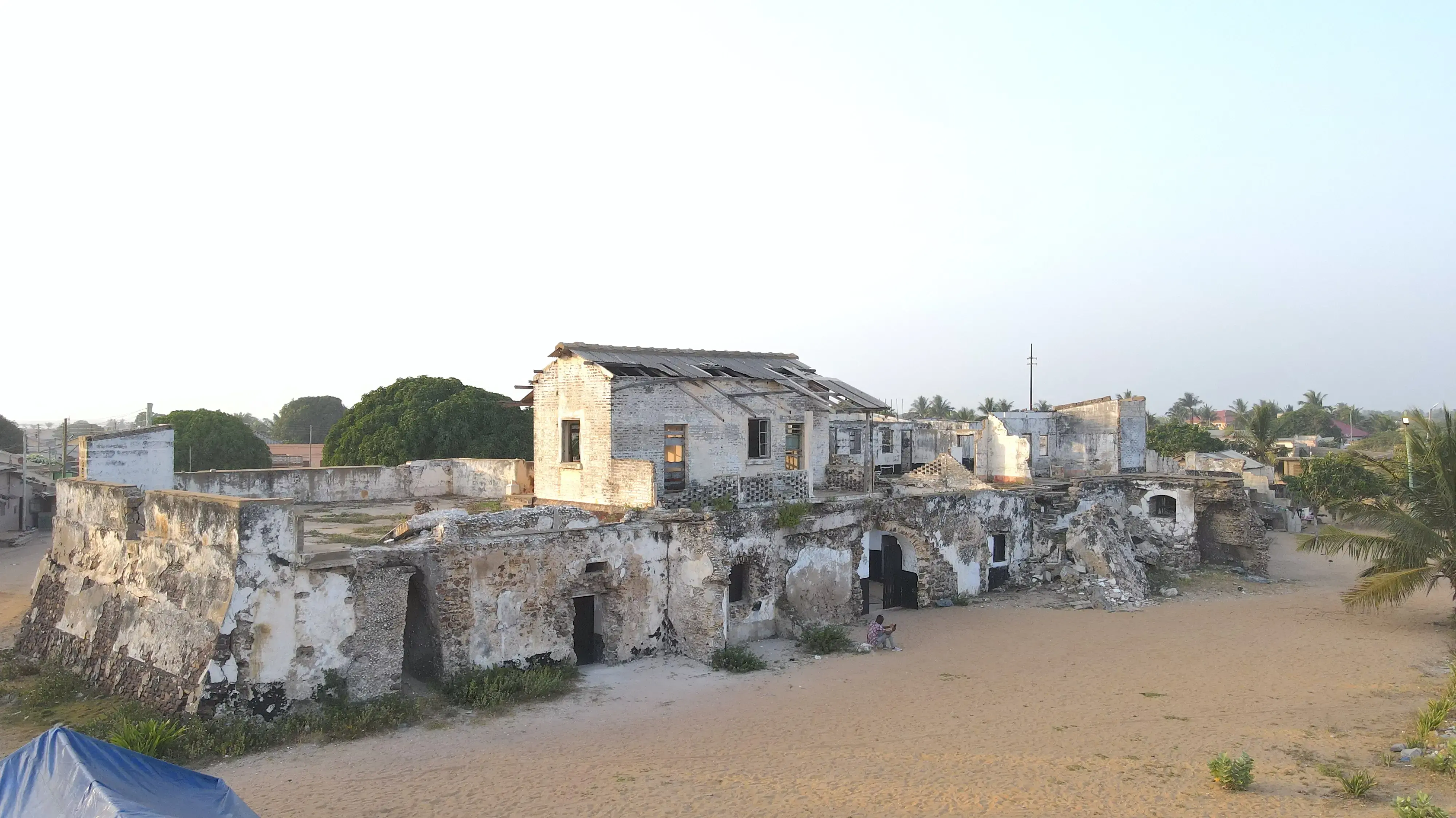 Ghana’s Rising Sea Level Leaves Former Slave Forts Submerged ...